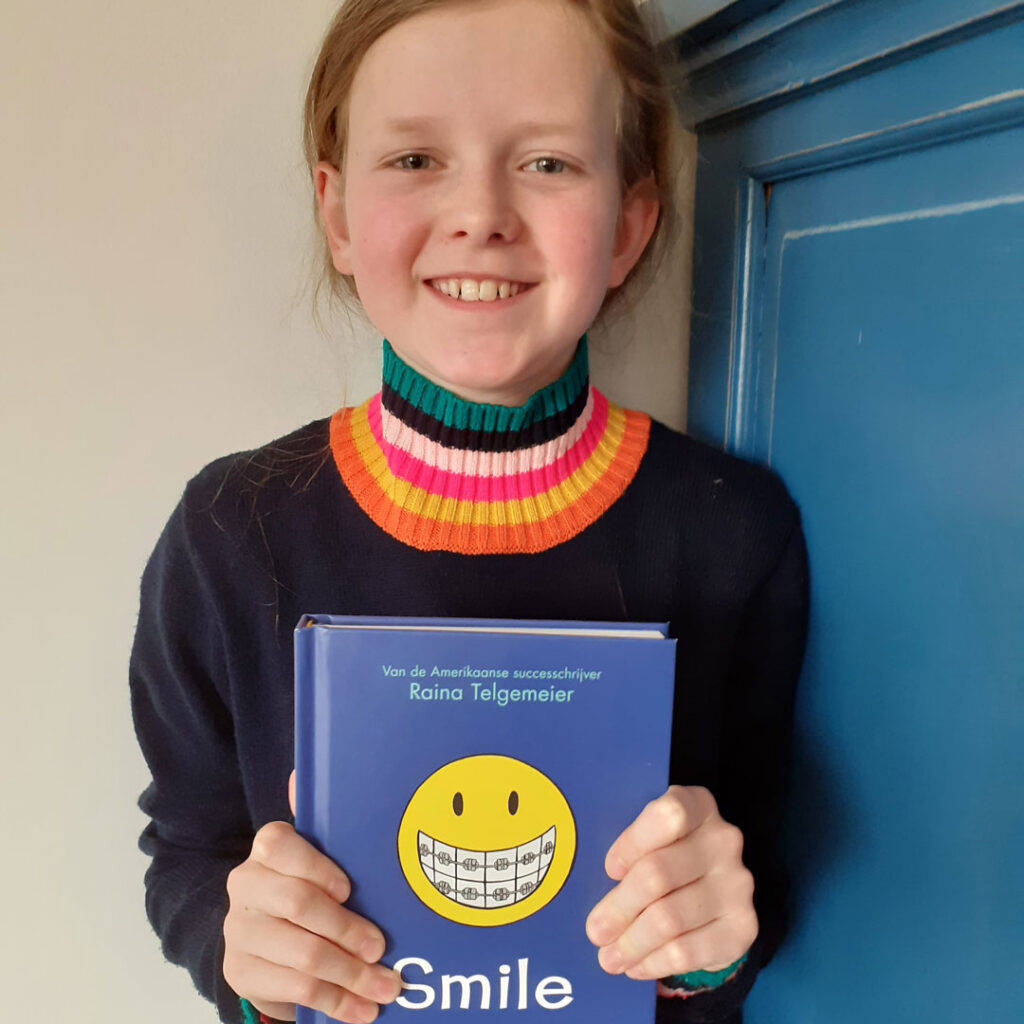 Ons Kinderpanel over 'Smile' van Raina Telgemeier - Kinderboeken.nl