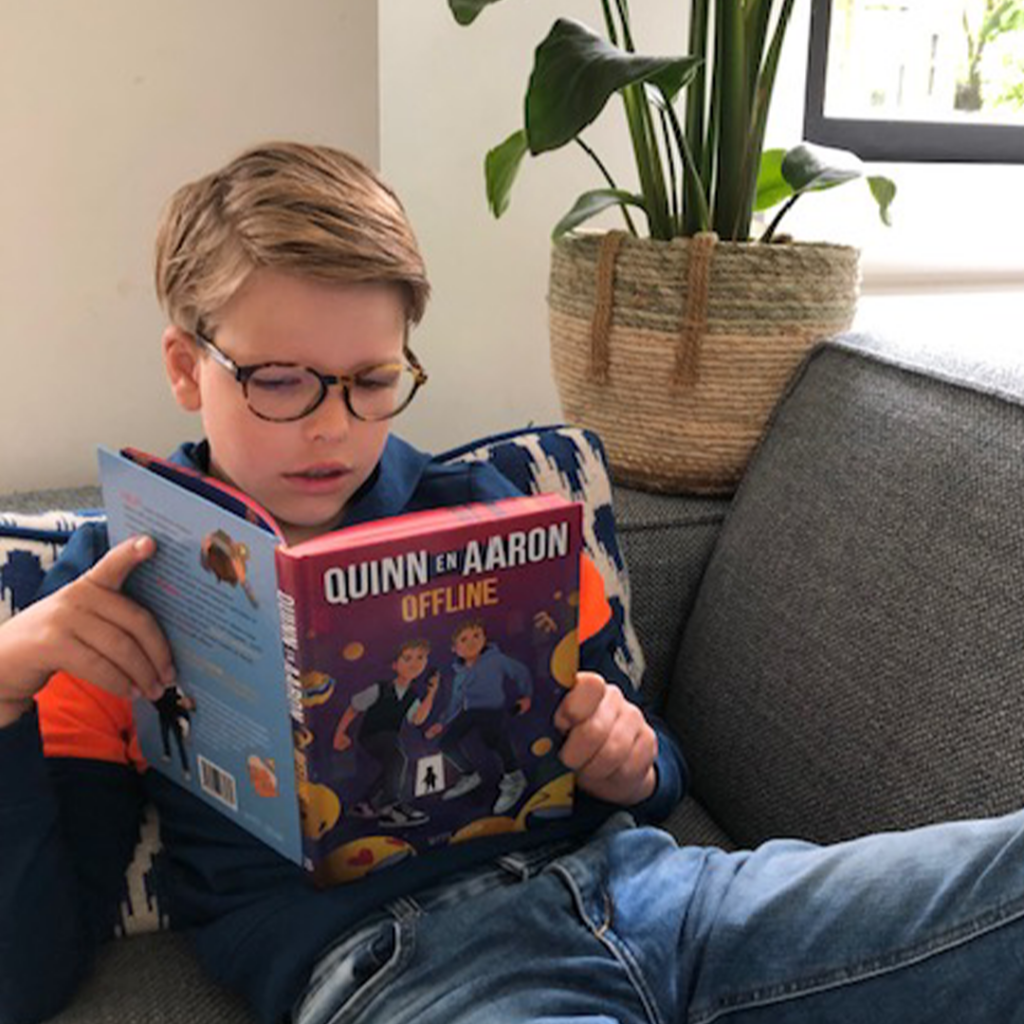 Ons Kinderpanel leest: 'Quinn en Aaron Offline' - Kinderboeken.nl